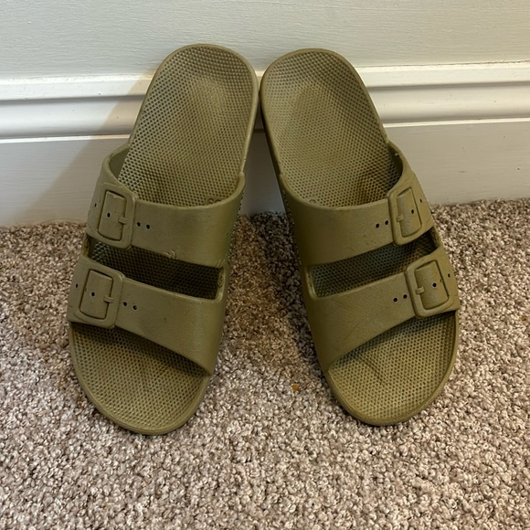 Freedom Moses | Shoes | Freedom Moses Slides 3839 | Poshmark